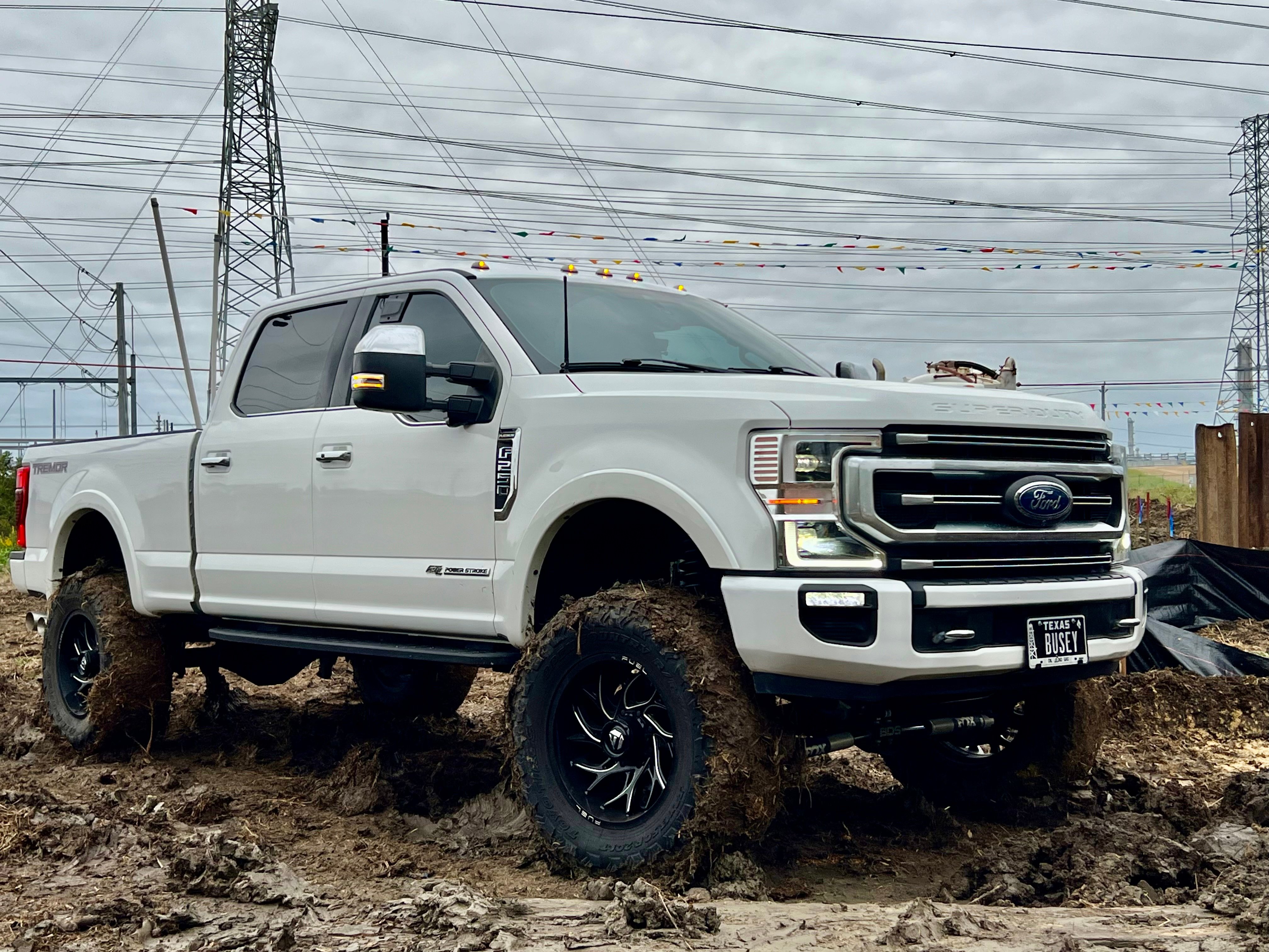 Jay's 2022 Ford F-250 Super Duty - Holley My Garage