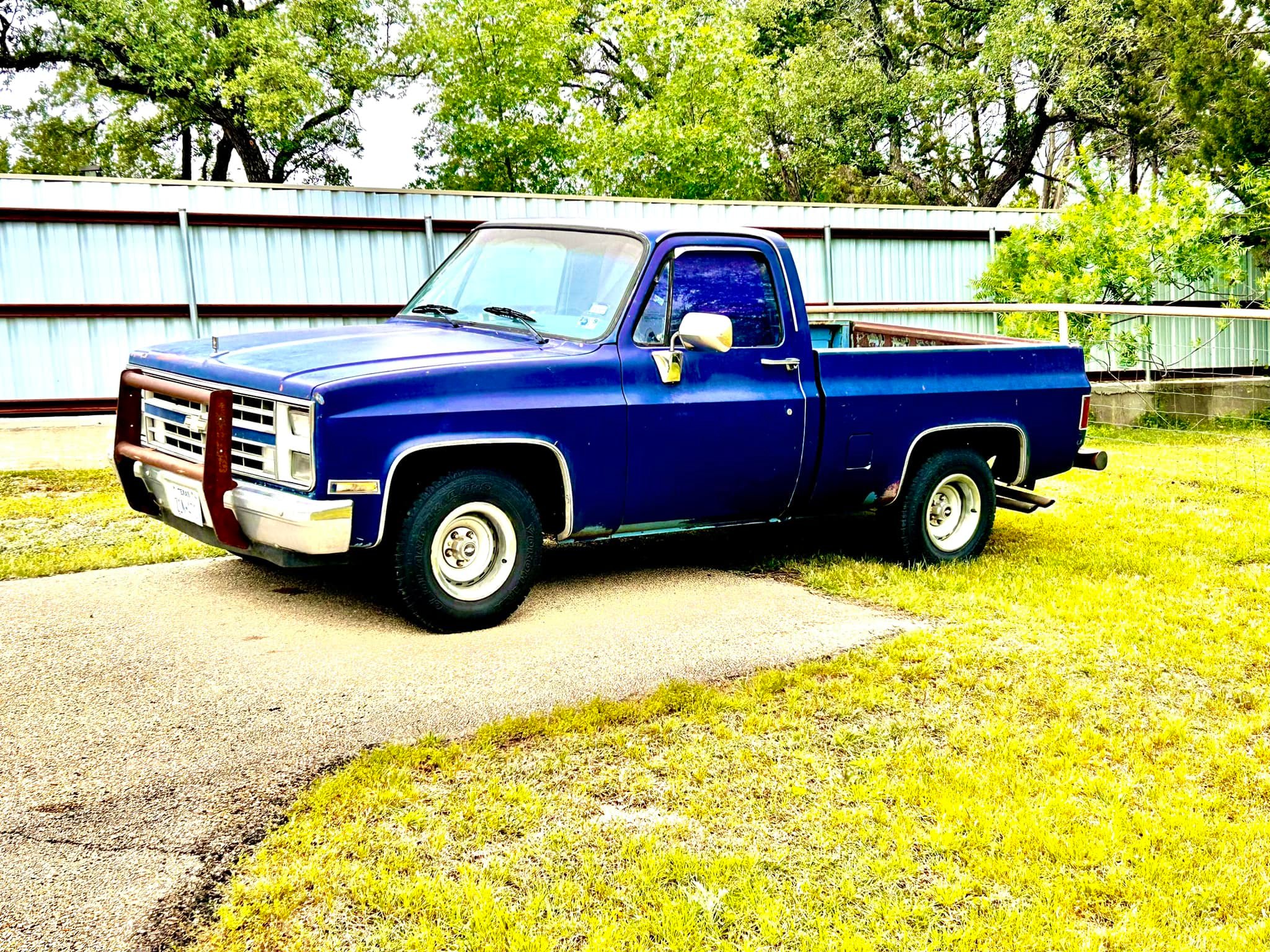 Don's 1987 Chevrolet R10 - Holley My Garage