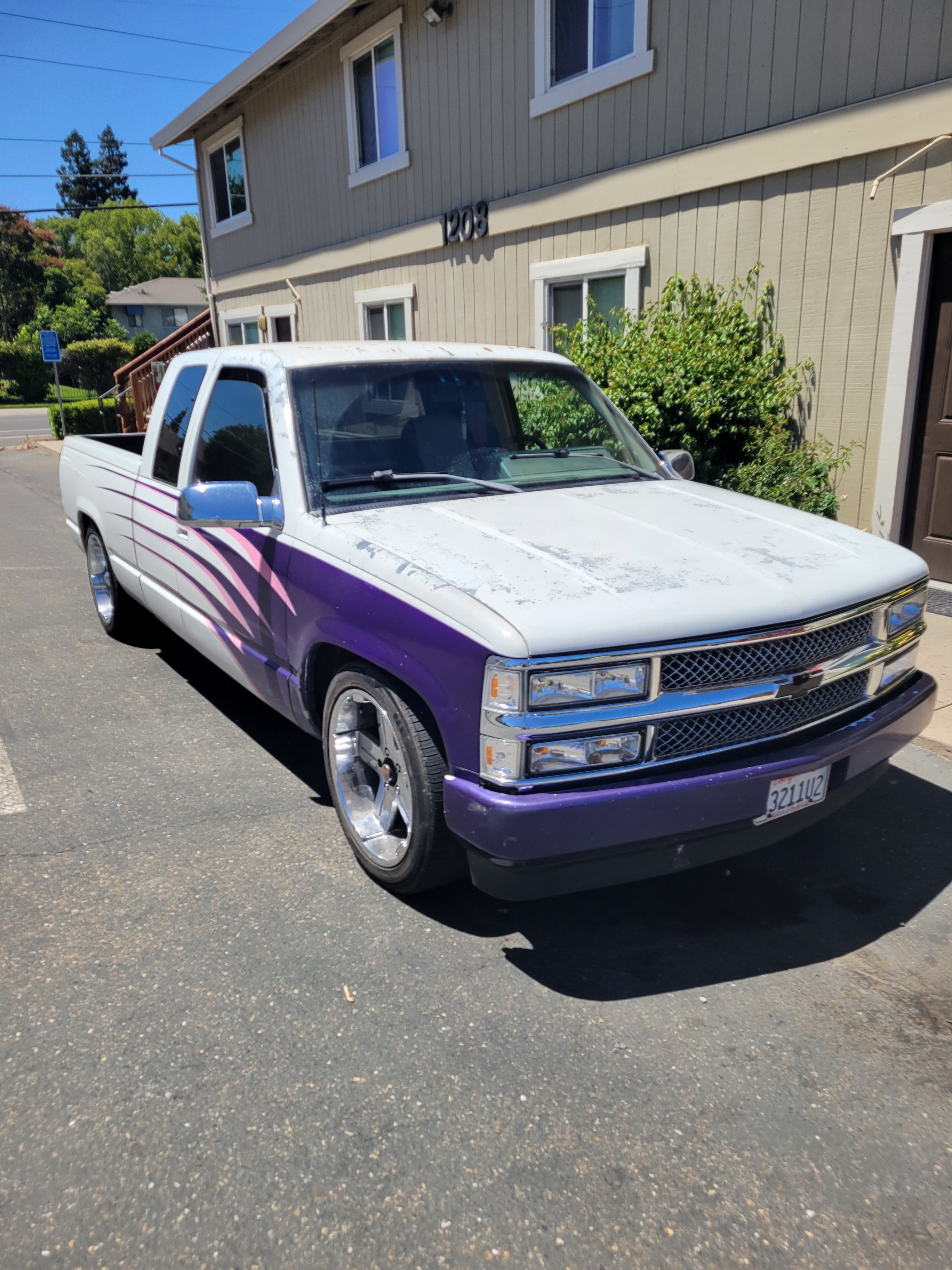 Billy's 1993 Chevrolet C1500 - Holley My Garage