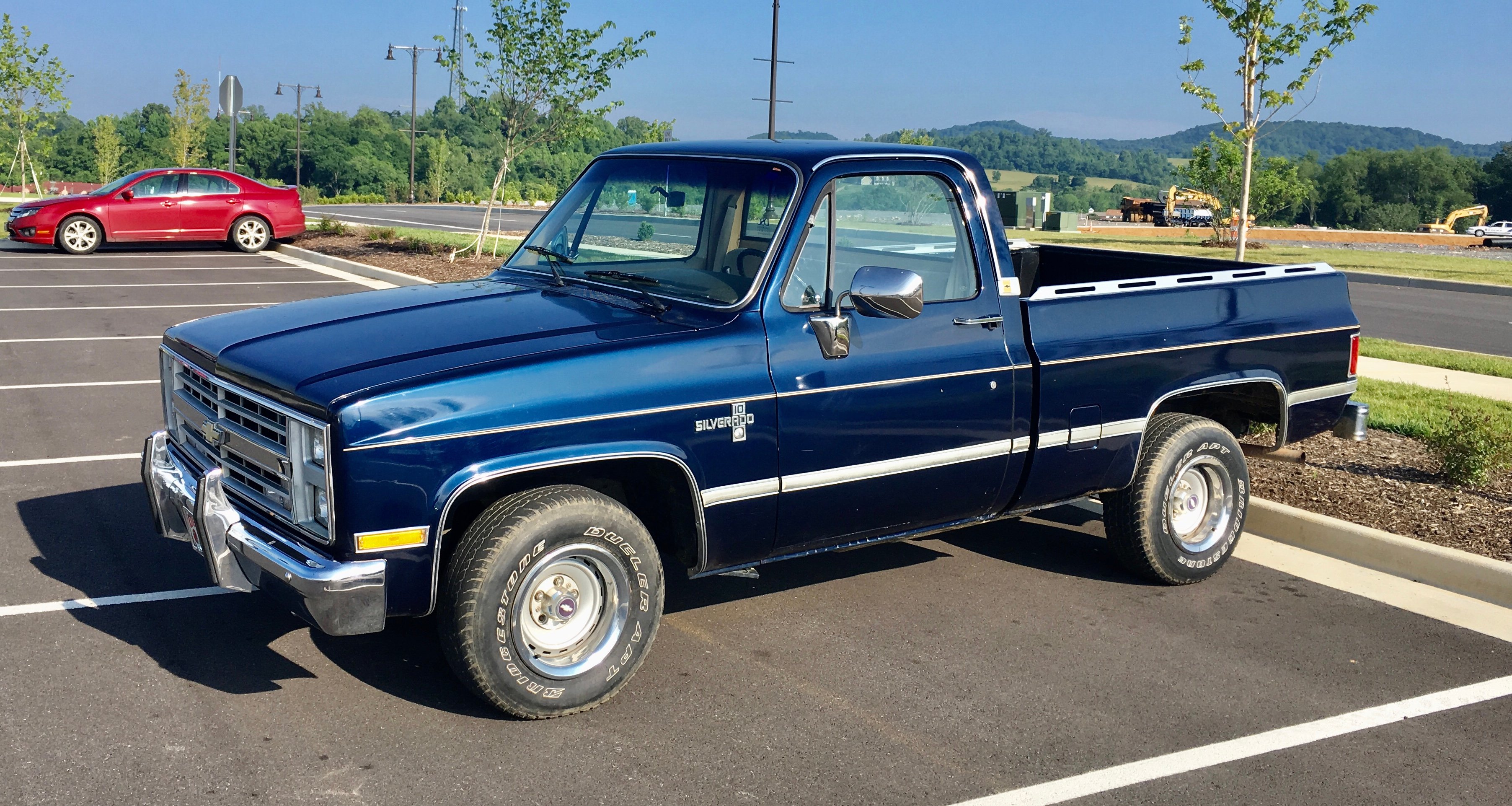 Victor's 1985 Chevrolet C10 - Holley My Garage