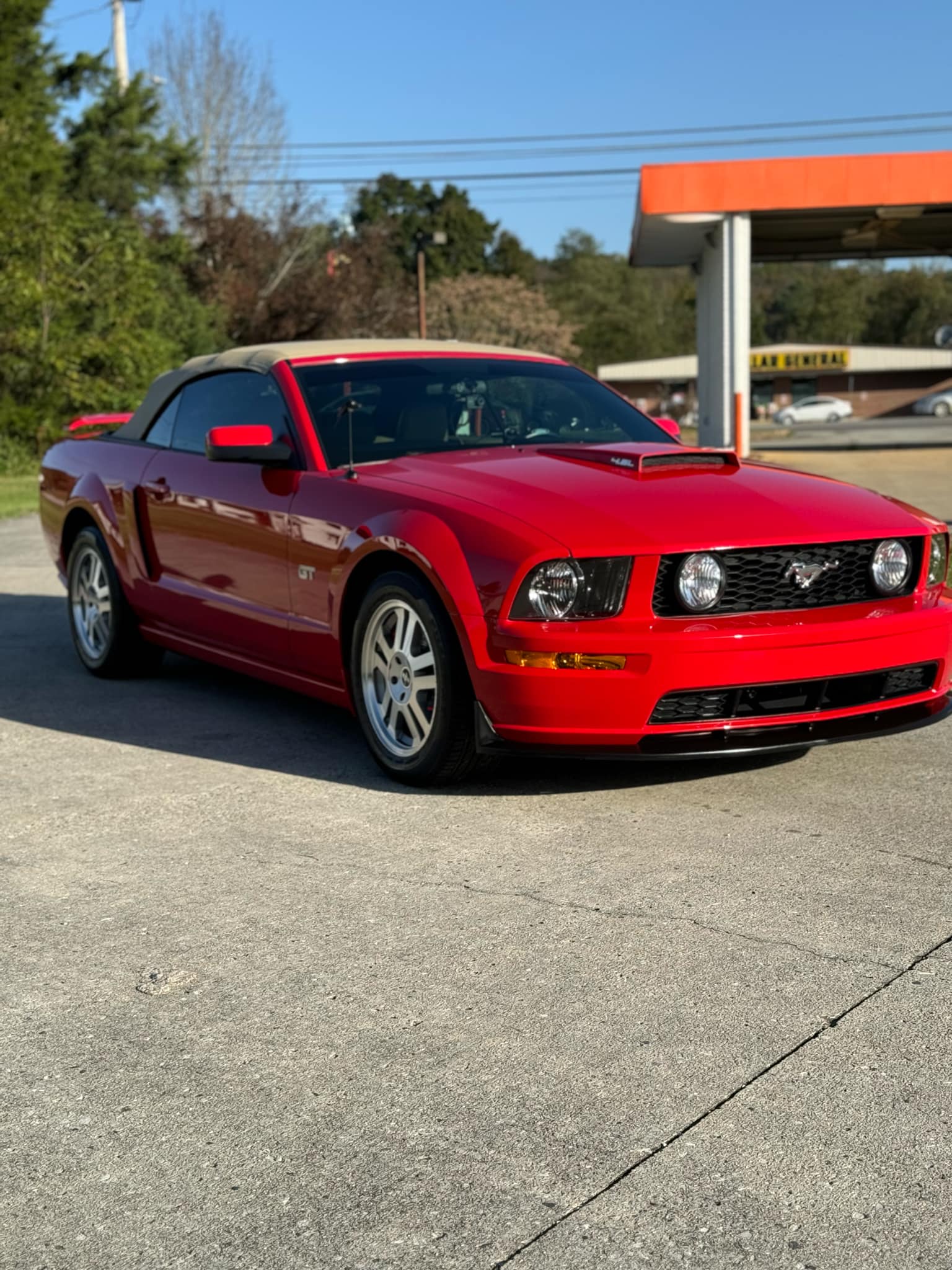 Jack's 2005 Ford Mustang - Holley My Garage