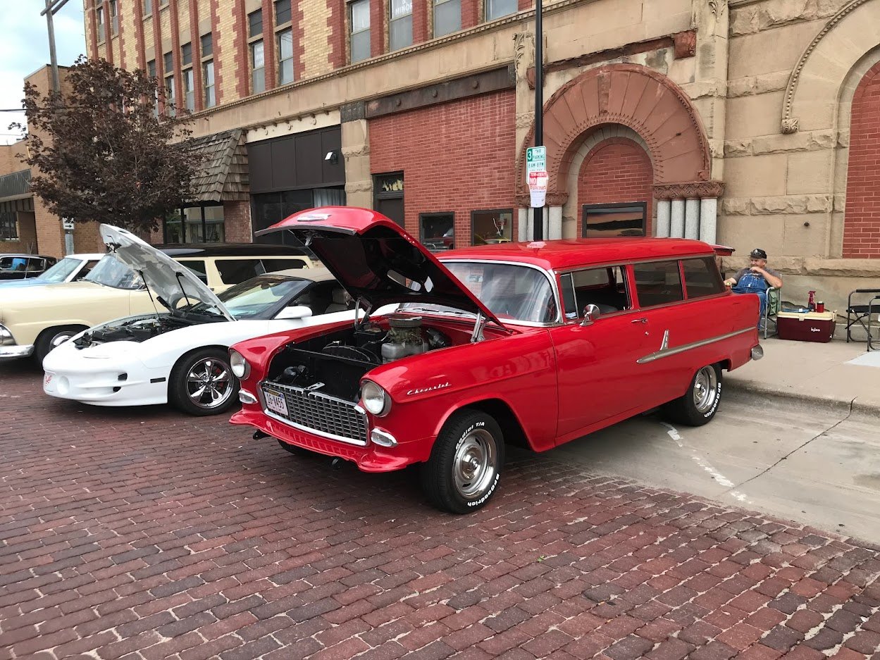 David's 1955 Chevrolet Two-Ten Series - Holley My Garage