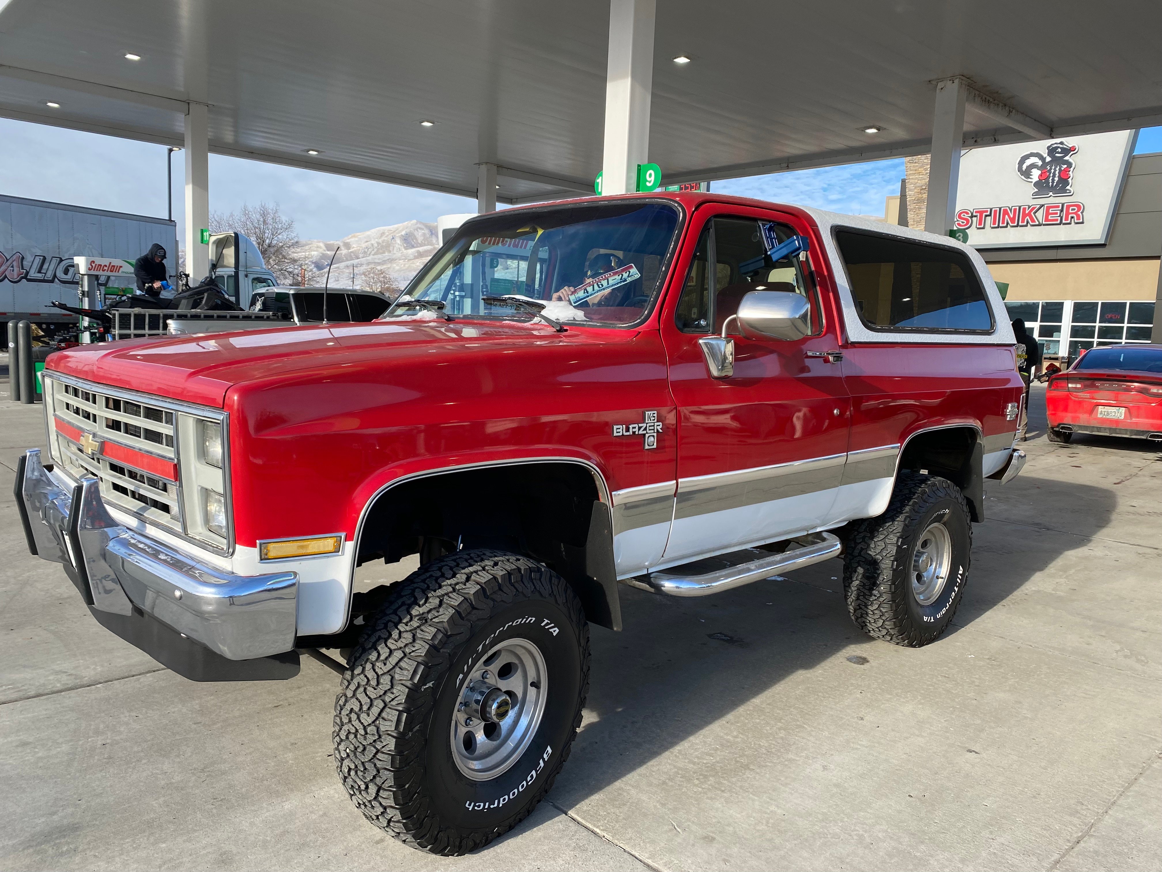 Greg's 1985 Chevrolet K5 Blazer - Holley My Garage