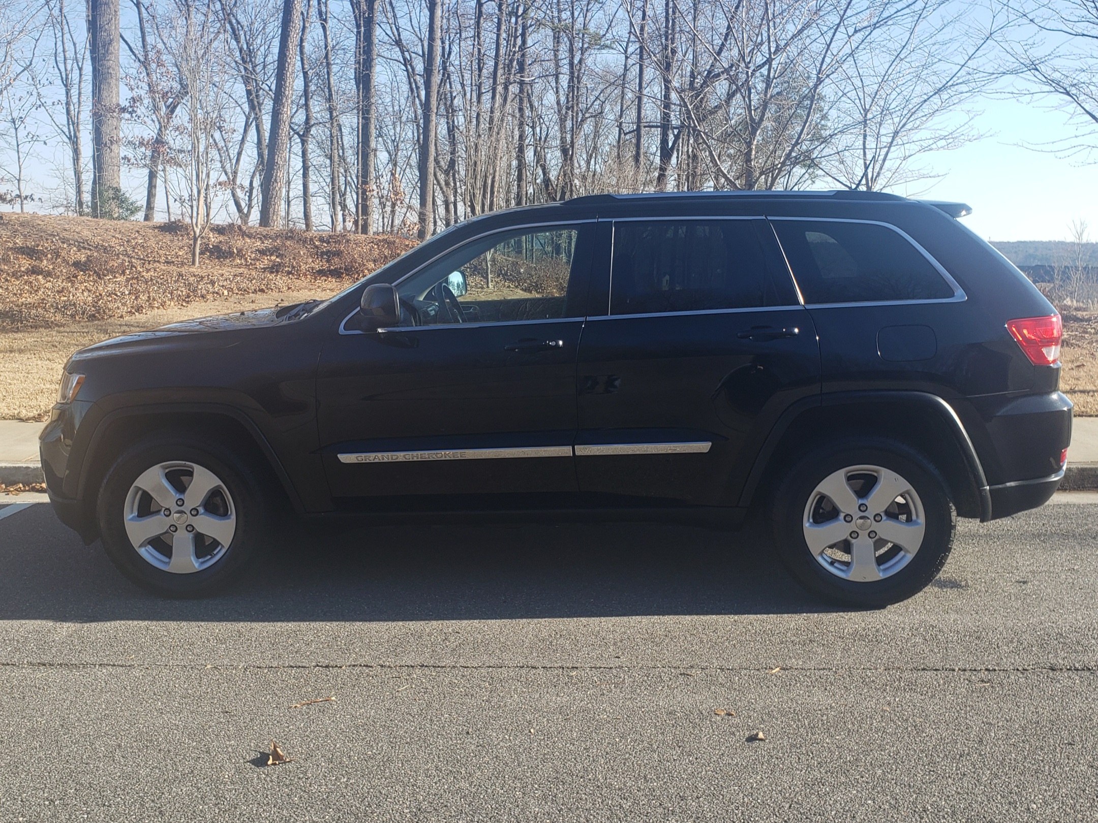 Gerald's 2013 Jeep Grand Cherokee - Holley My Garage