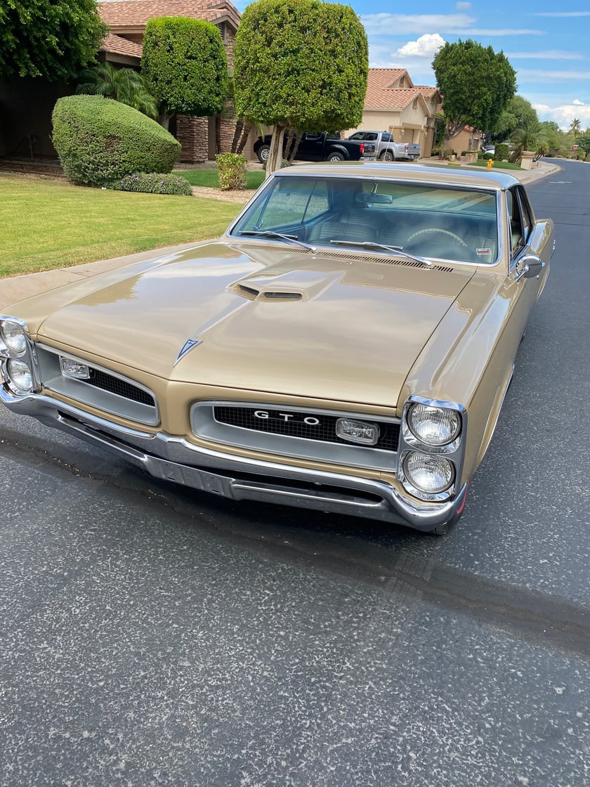 Robin's 1966 Pontiac GTO - Holley My Garage