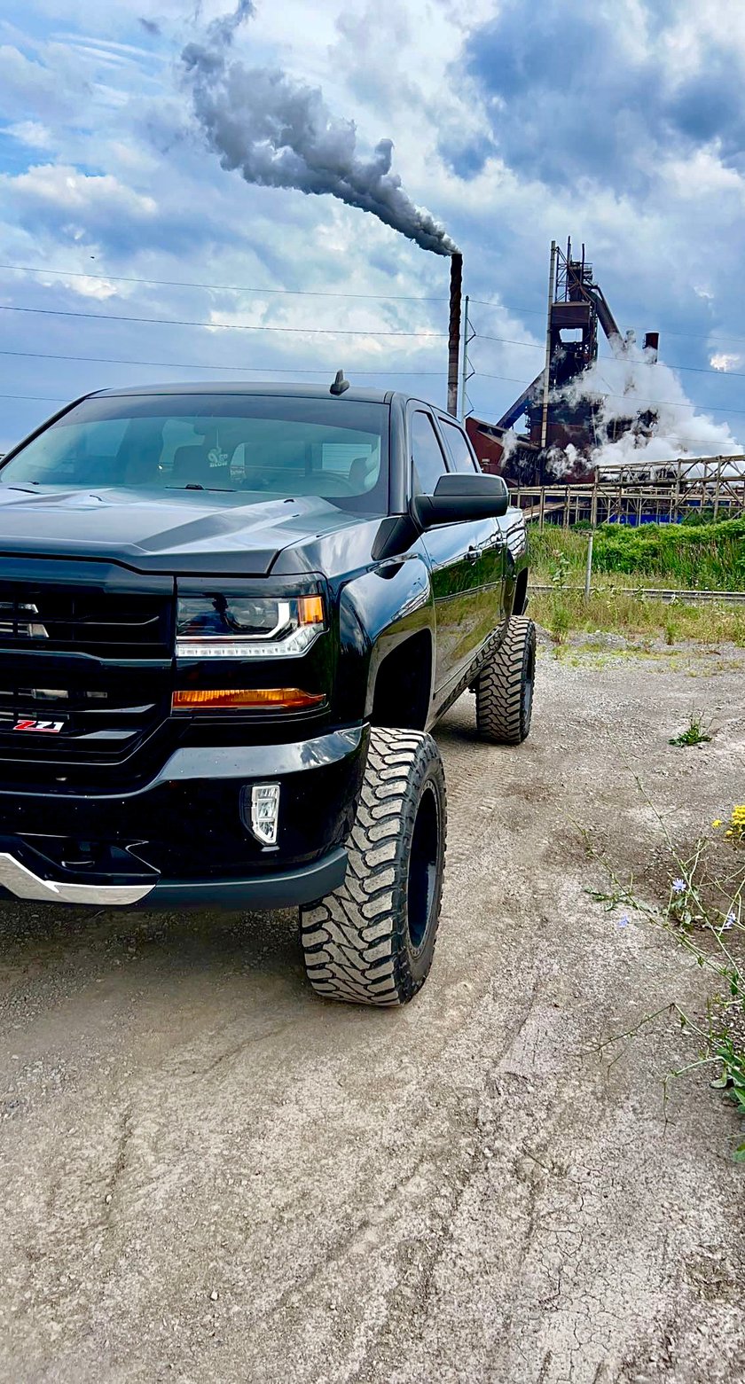 Kieran's 2018 Chevrolet Silverado 1500 - Holley My Garage