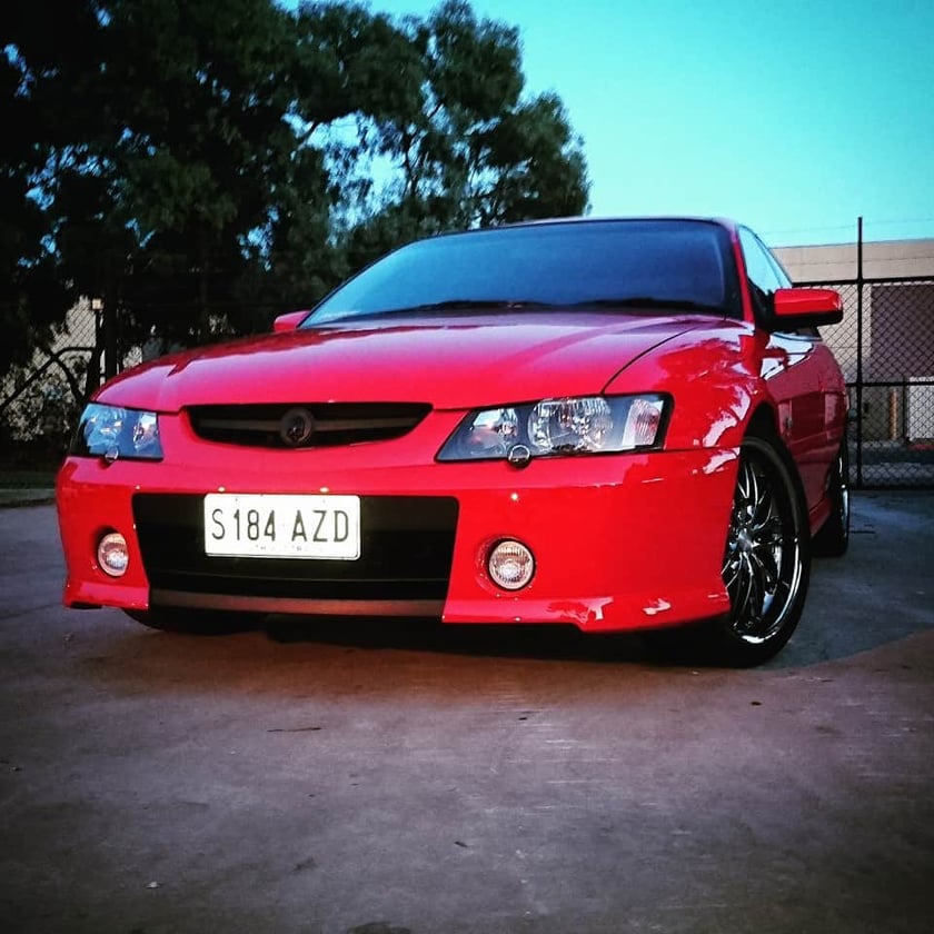 Adam's 2002 Holden Commodore - Holley My Garage
