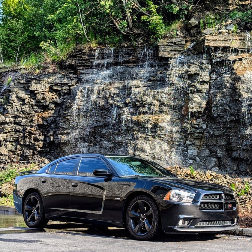 Bill's 2014 Dodge Charger - Holley My Garage