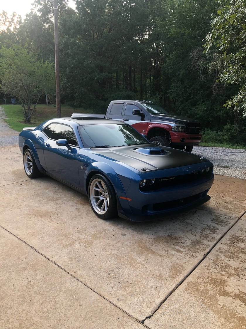 Bruce's 2020 Dodge Challenger - Holley My Garage