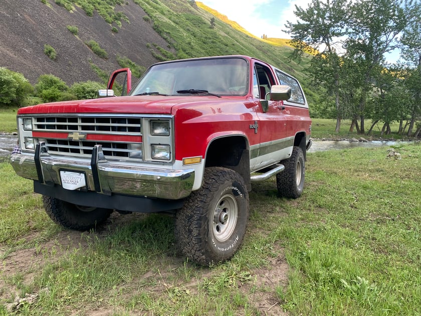 Greg's 1985 Chevrolet K5 Blazer - Holley My Garage