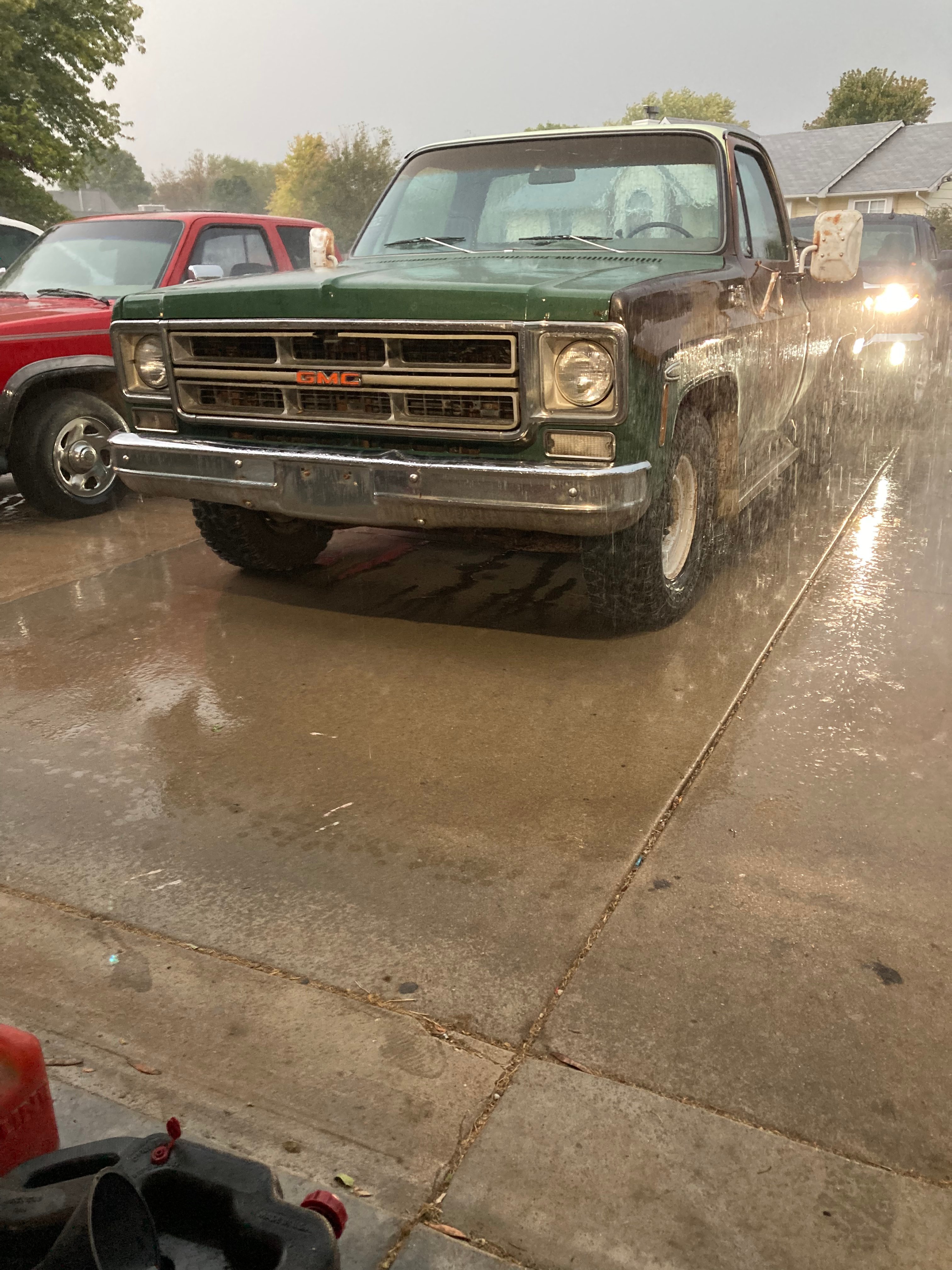 Dustin's 1976 GMC C25 - Holley My Garage