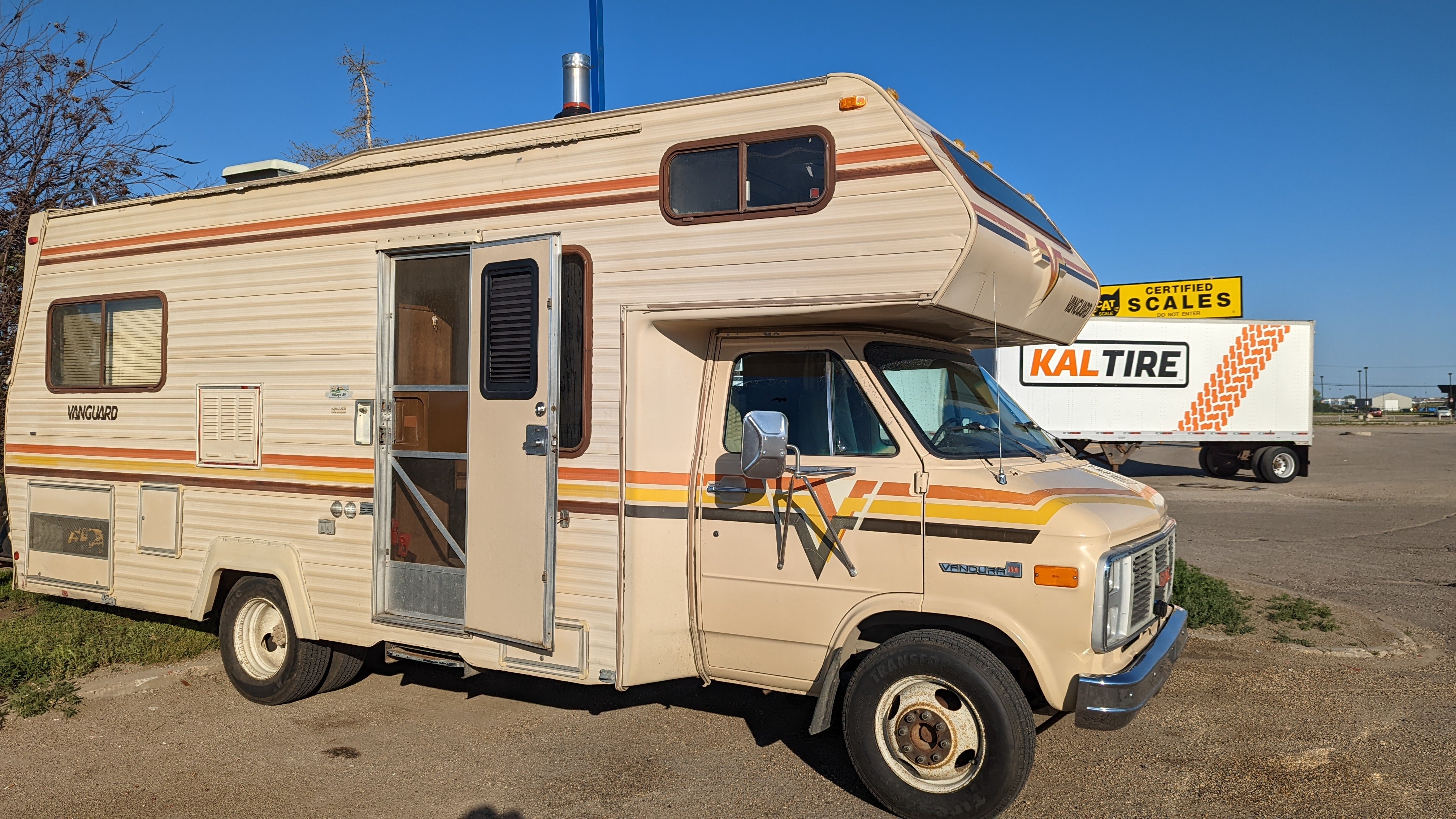 richard's 1985 GMC G3500 - Holley My Garage