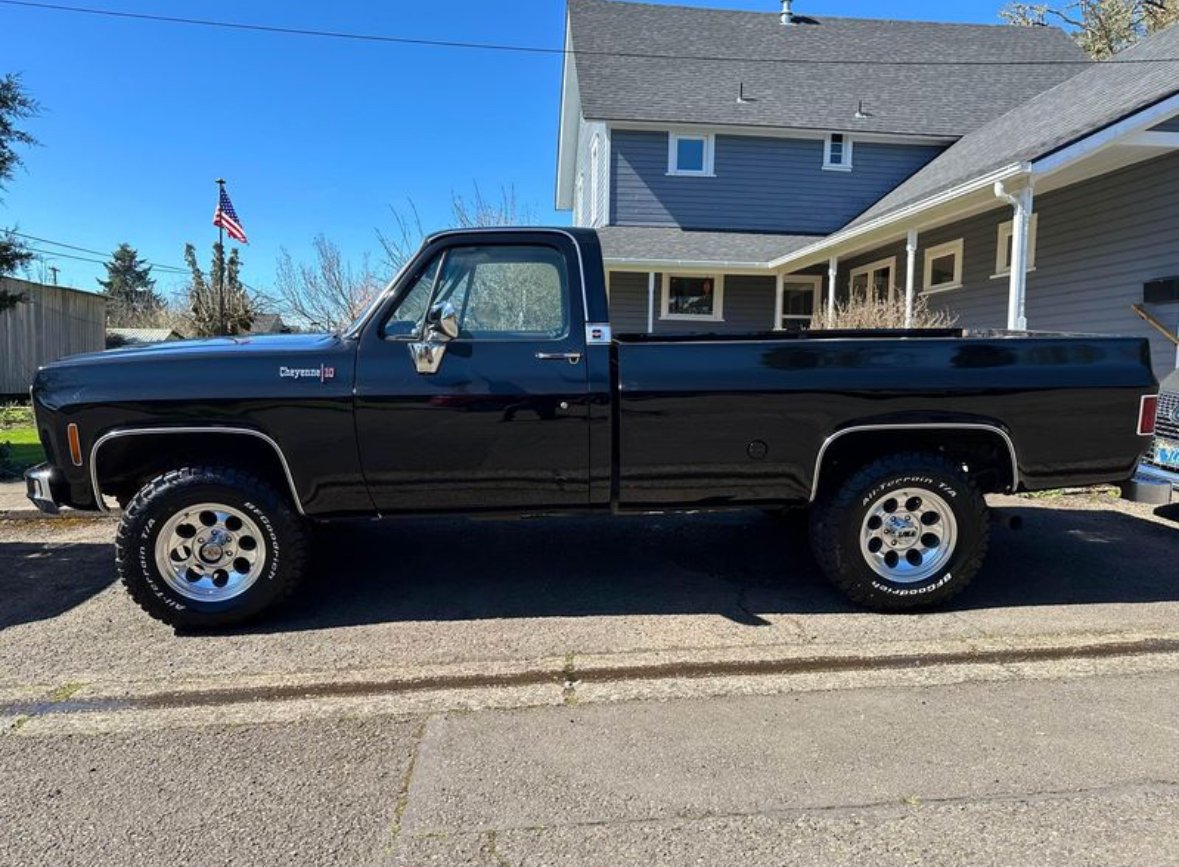 William's 1974 Chevrolet K10 Pickup - Holley My Garage