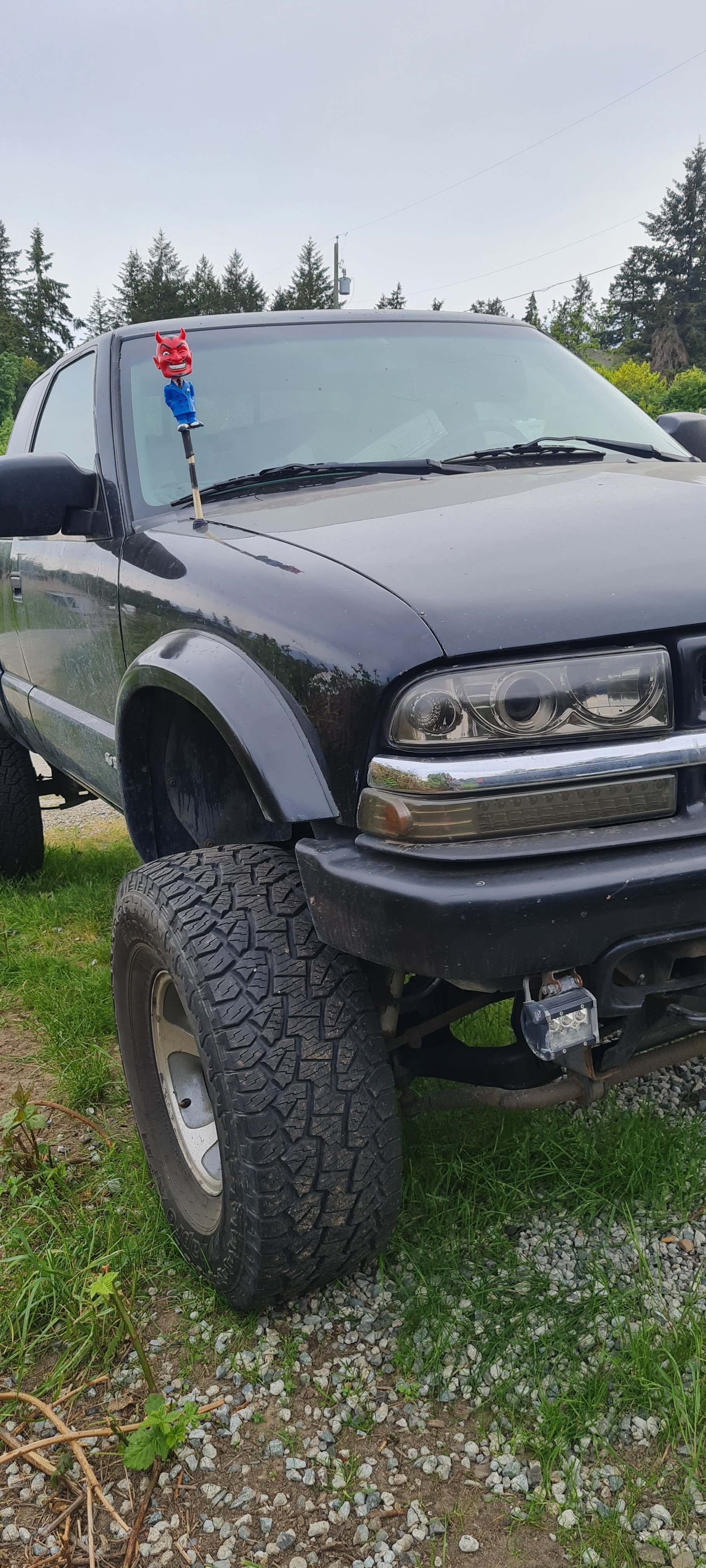 Pat's 2000 Chevrolet S10 - Holley My Garage